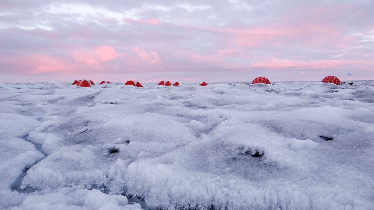 Dark ice melts faster: GFZ