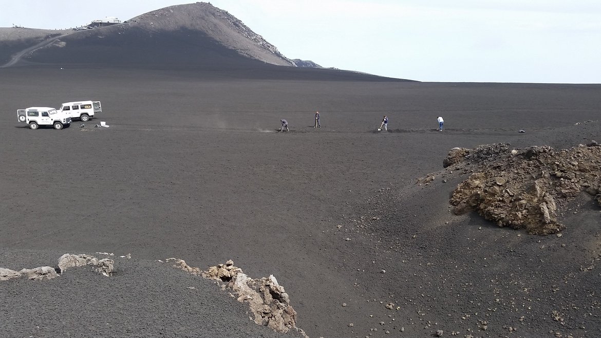 Volcano monitoring using fibre optic cables: GFZ